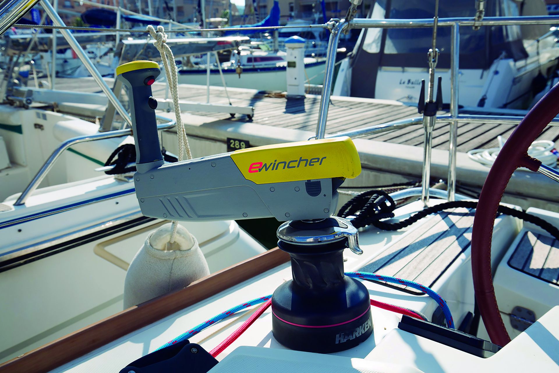 Ewincher, el mejor compañero a bordo